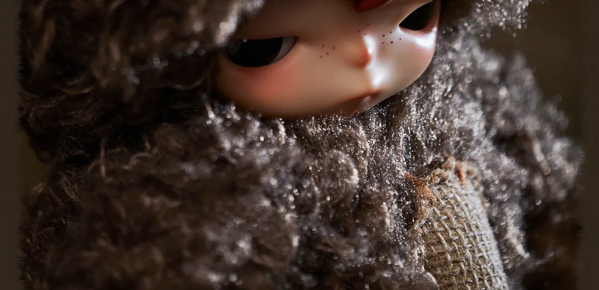 Hirono Bear Vinyl Plush Doll - POP MART (France)